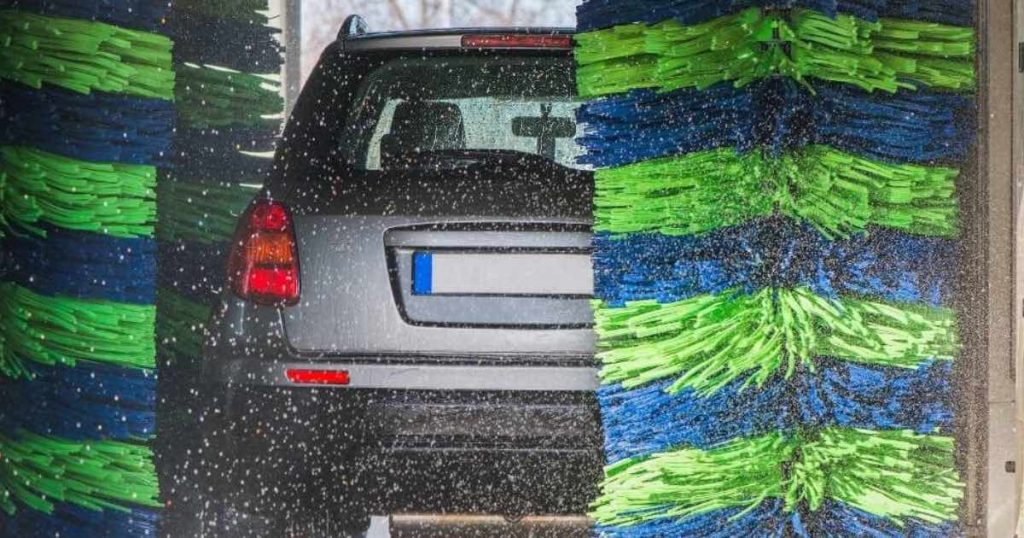 Cuci Mobil Robotic, Ini Biaya, Kelebihan, dan Kekurangannya