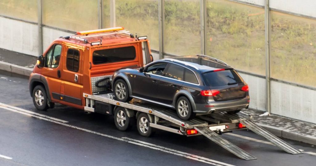 Mobil mogok di tengah jalan? Ini rekomendasi towing mobil di Jakarta!