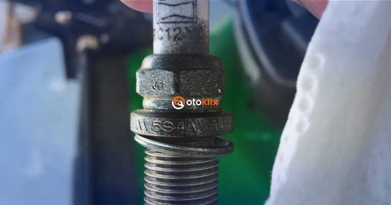 Inilah Penyebab Busi Mobil Cepat Mati dan Solusinya