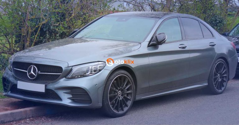 Spesifikasi dan Harga Terbaru Mercedes Benz C300