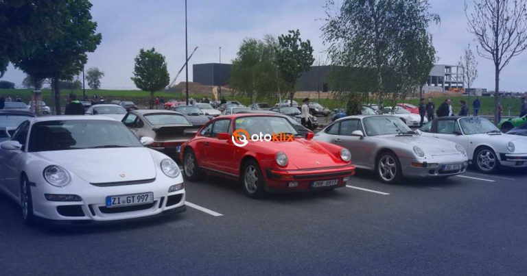 Teknik Parkir Mobil Terlengkap dan Mudah di Tempat Umum