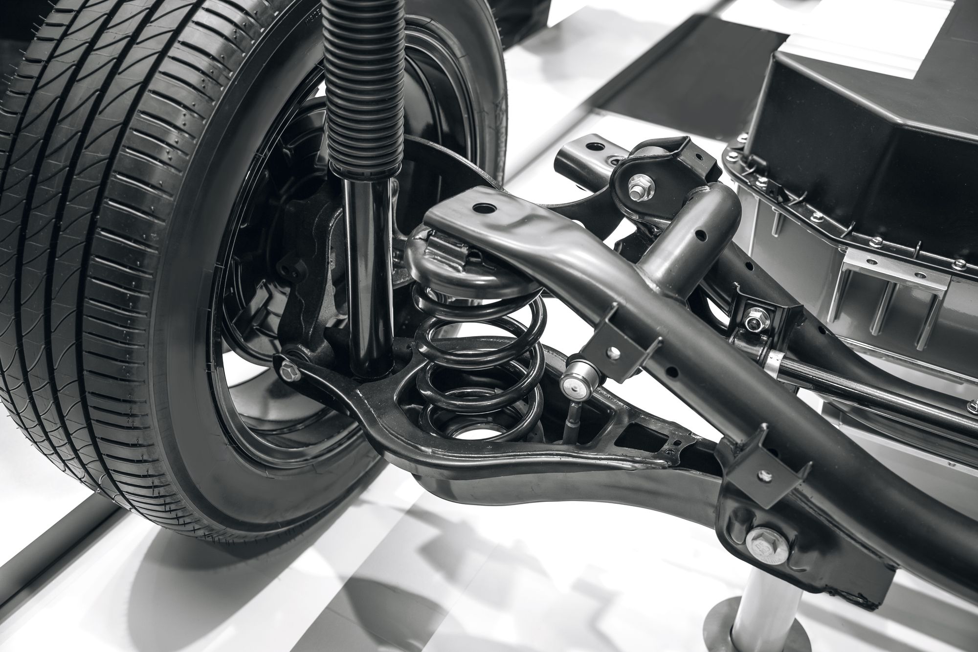 Suspensi Mobil: Fungsi Penting dan Jenis-jenisnya - Otoklix Blog