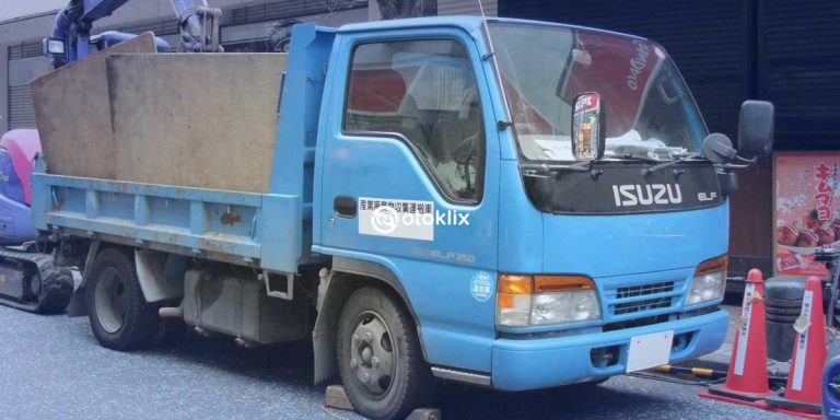 Berapa Harga Mobil Elf Bekas, Truk & Minibus? Cek Di Sini!